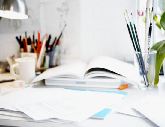 4 Tips to Keep Study Table Organized - lifeberrys.com