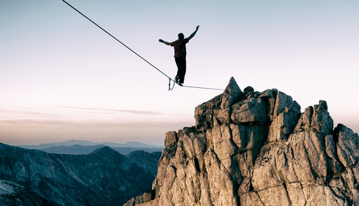 6 Adventure Sports You Must Try In India - lifeberrys.com