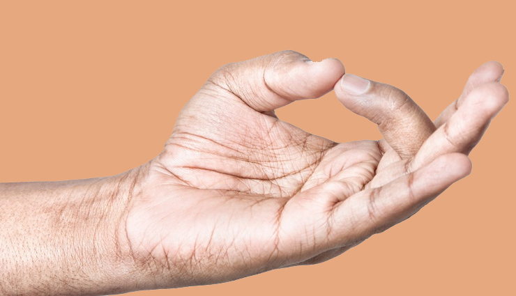 5 Mudras for Lung Health - lifeberrys.com