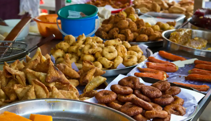 6 Amazing Places For Street Food To Try in Bangalore - lifeberrys.com