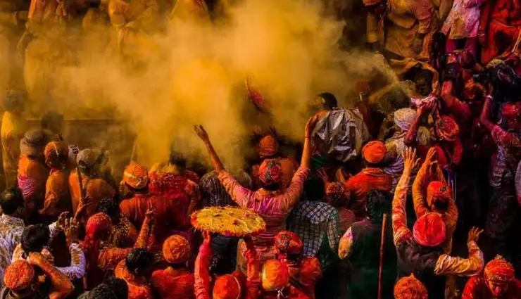 10 Most Beautiful Places To Celebrate Holi in India - lifeberrys.com