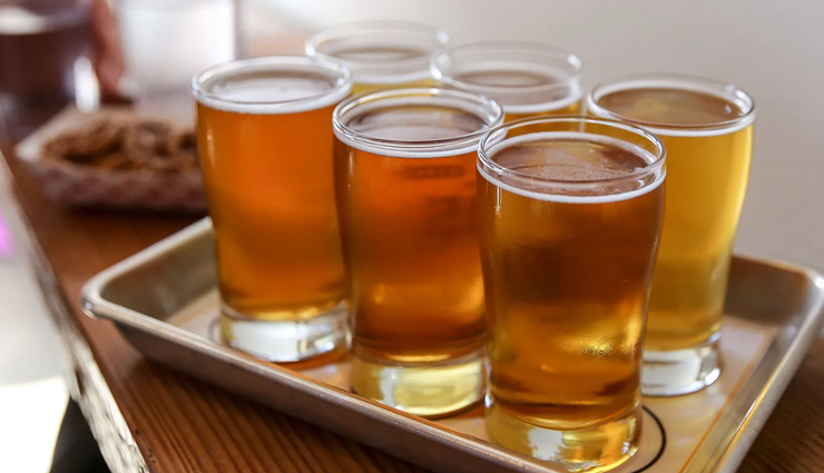 5 Amazing Beauty Benefits of Beer for Skin and Hair - lifeberrys.com