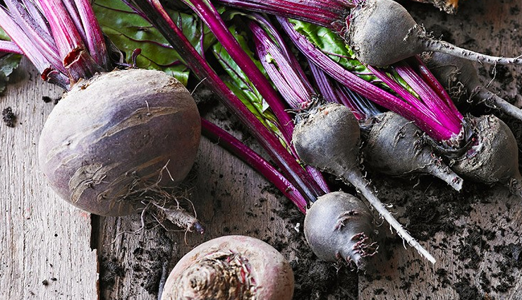 5 DIY Ways To Use Beetroot for Skin and Hair - lifeberrys.com