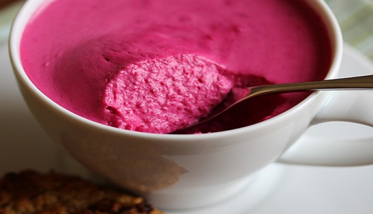 3 DIY Ways To Use Beetroot To Get Pink Lips - lifeberrys.com