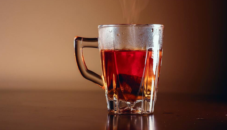 6 Reasons Why Drinking Black Tea is Healthy For You - lifeberrys.com