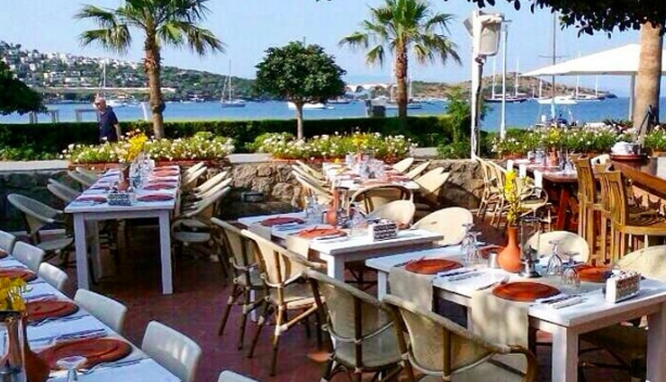 5 Restaurants To Visit Near By Beach in Bodrum - lifeberrys.com