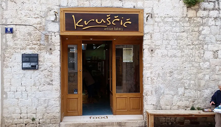 6 Delicious Things To Try for Breakfast in Split, Croatia - lifeberrys.com