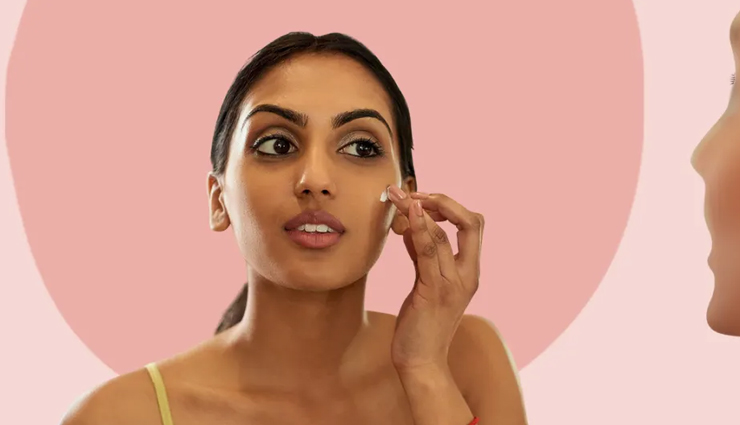 6 Easy Tips To Help You Avoid Cakey Foundation - lifeberrys.com