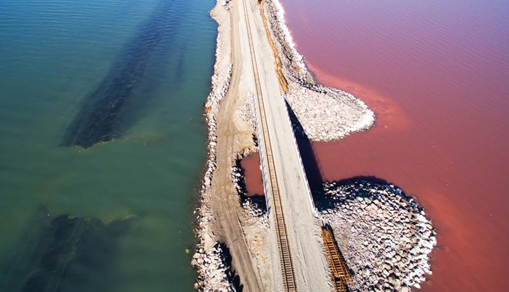 6 Amazing Causeways To Visit Around The World - lifeberrys.com