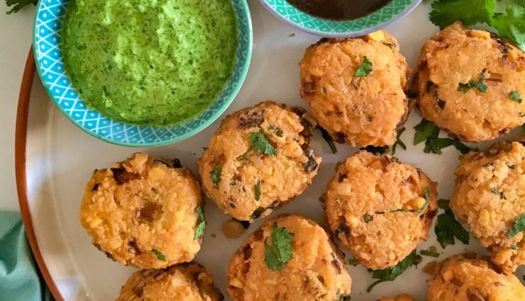 Recipe- Make Winter Tea Breaks Delicious With Chana Dal Pakora ...