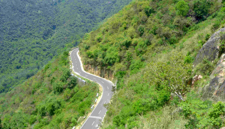 7 Best Places For Road Trip in India - lifeberrys.com
