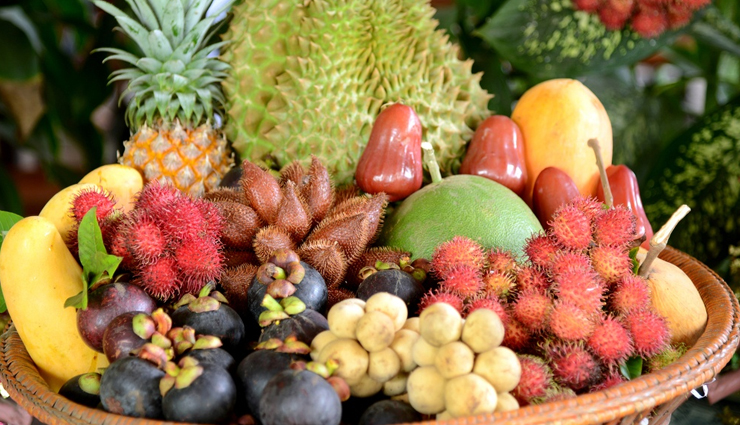 6 Healthy Chinese Fruits You Can Eat - lifeberrys.com