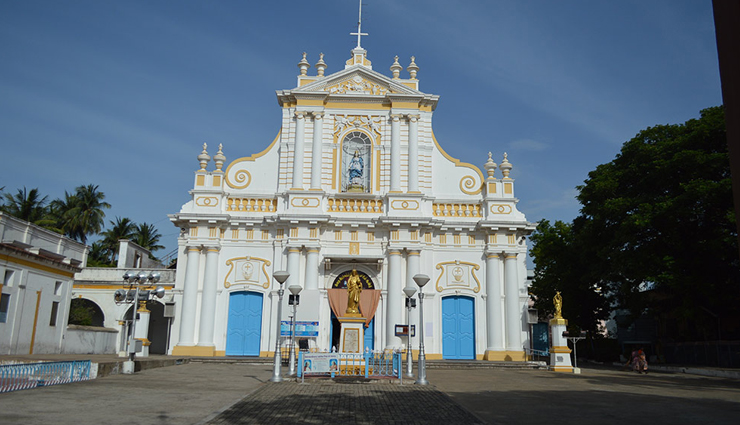 6 Beautiful Churches To Visit in Pondicherry - lifeberrys.com
