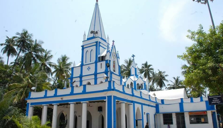 6 Beautiful Churches To Visit in Pondicherry - lifeberrys.com