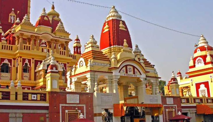 5 Must Visit Religious Places in Delhi - lifeberrys.com