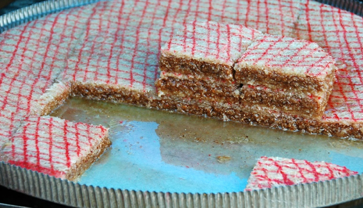 10 Mouthwatering Dishes You Must Try in Azerbaijan - lifeberrys.com