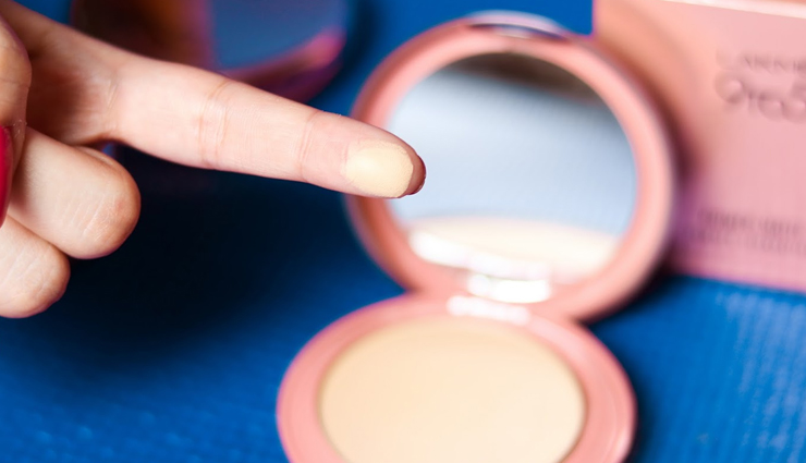 Get Flawless Skin With These 3 DIY Concealer - lifeberrys.com