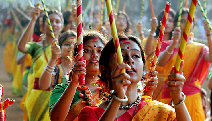 11 Different Types of Holi Celebration Across India - lifeberrys.com