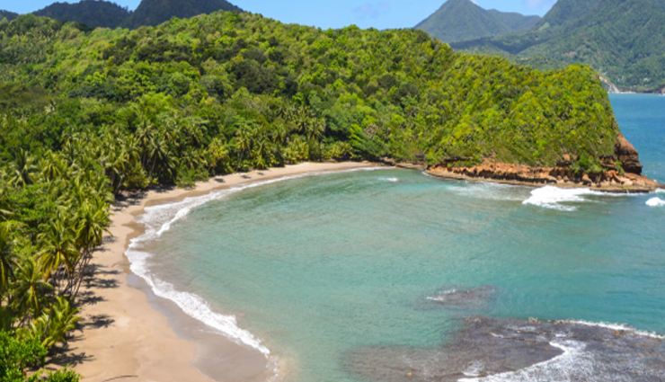 6 Tourist Attraction To Visit in Dominica - lifeberrys.com