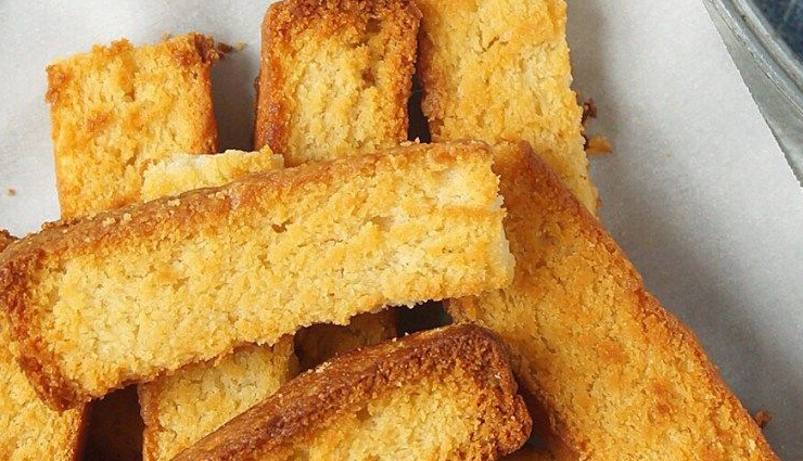 Recipe- Easy Way To Make Eggless Cake Rusk - lifeberrys.com