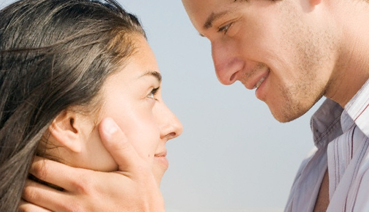 10 Subtle Signs He Wants To Kiss You - lifeberrys.com