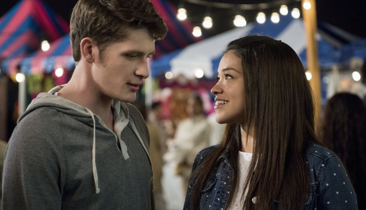 7 Magical Eye Contact Flirting Moves To Try - lifeberrys.com