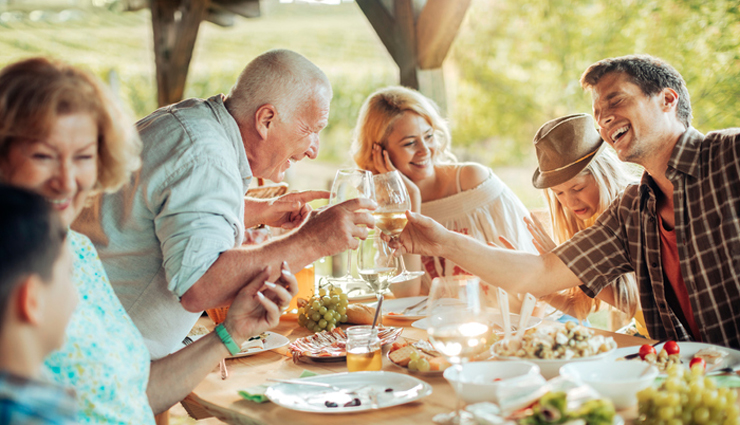 8 Family Values That You Must Uphold Forever - lifeberrys.com