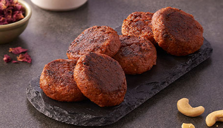 15 Delicious Cuisines of Lucknow You Cannot Miss to Try - lifeberrys.com