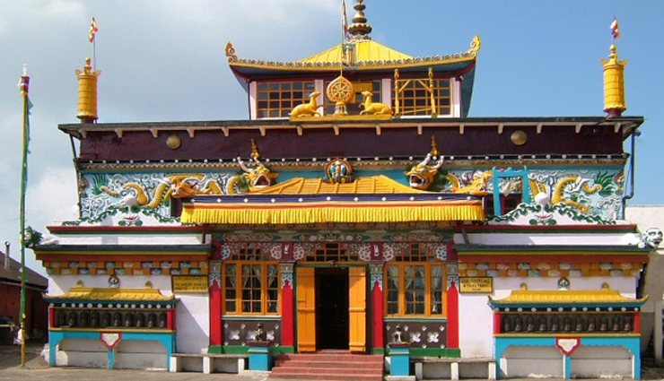 8 Most Famous Buddhist Monasteries in India - lifeberrys.com