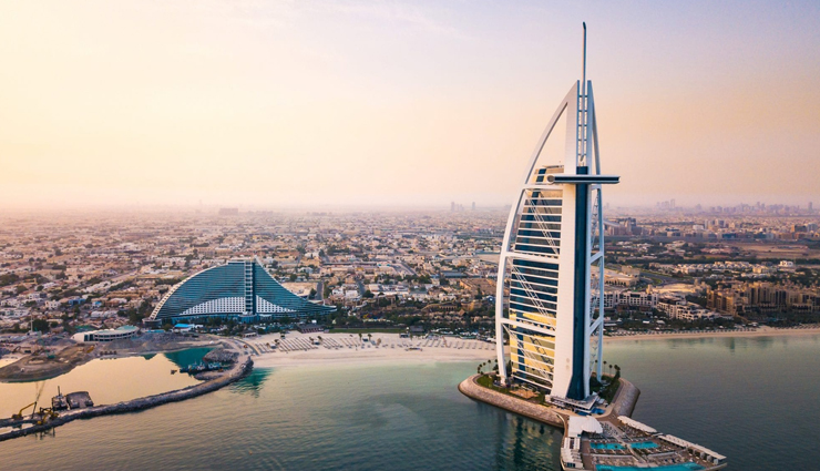 6 Famous Rooftop Helipads Around The World - lifeberrys.com