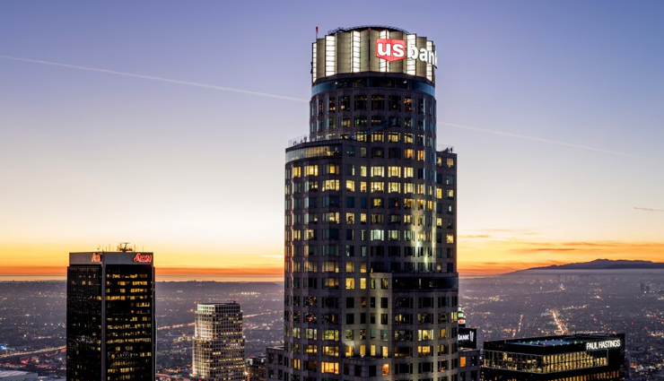 6 Famous Rooftop Helipads Around The World - lifeberrys.com