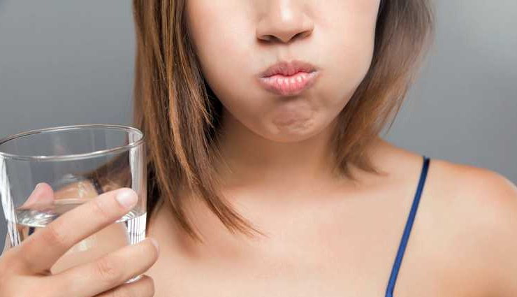 6 Effective Face Exercises To Get High Cheekbones - lifeberrys.com