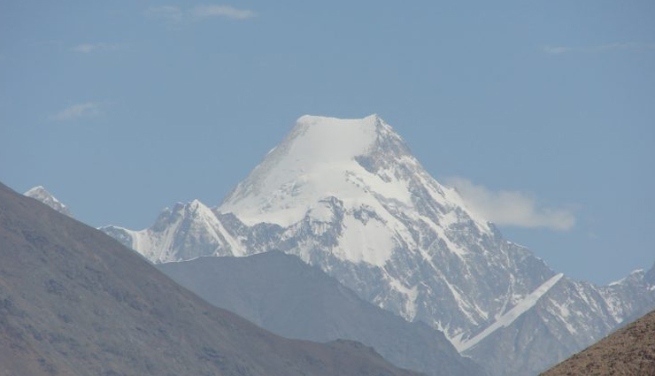 6 Highest Mountain Peaks To Visit in India - lifeberrys.com