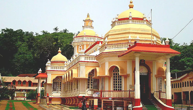 14 Hindu Temples That are Worth Visit in Goa - lifeberrys.com