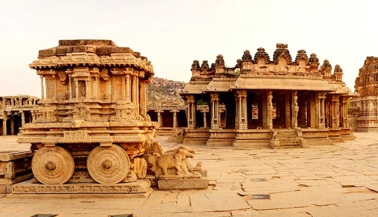 6 Famous Historical Monuments To Visit in Karnataka - lifeberrys.com