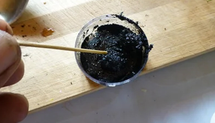 Here is Step By Step Guide To Prepare Kajal at Home - lifeberrys.com