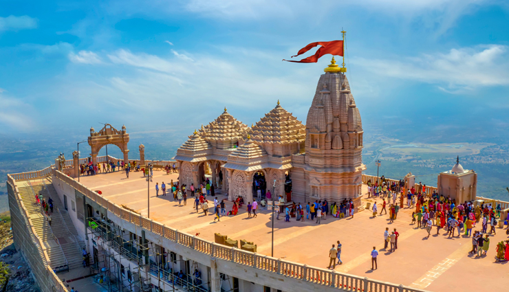 5 Famous Temples You Can Visit in Gujarat - lifeberrys.com