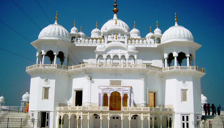 10 Must Visit Gurdwaras in The World - lifeberrys.com