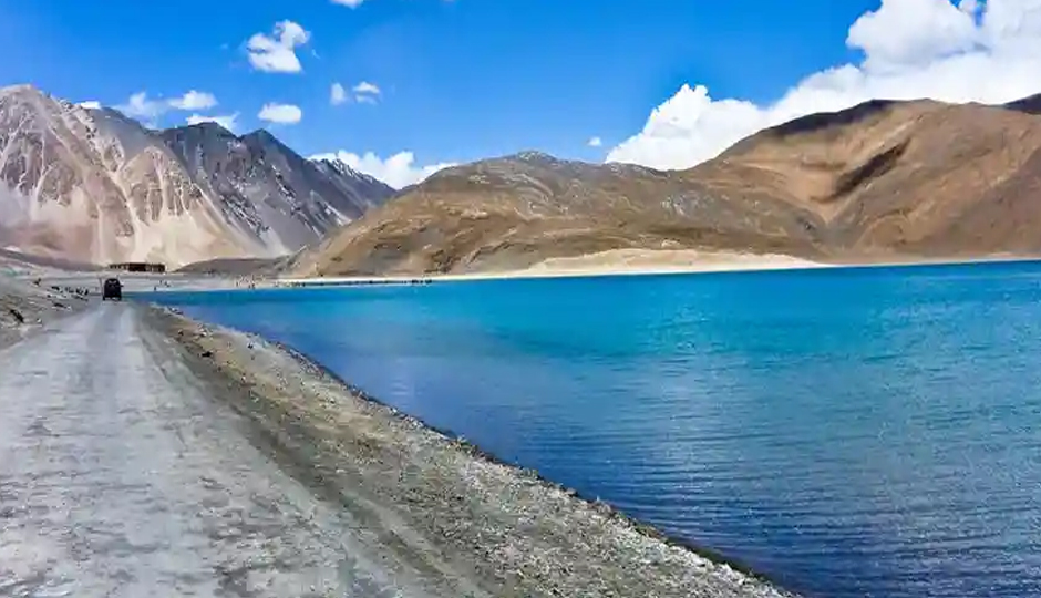5 Not To Miss Lakes in Ladakh - lifeberrys.com