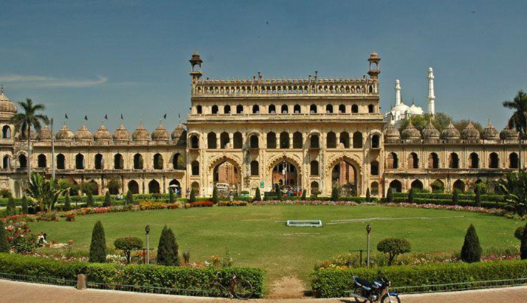6 Places Tourist Must Explore in Lucknow - lifeberrys.com