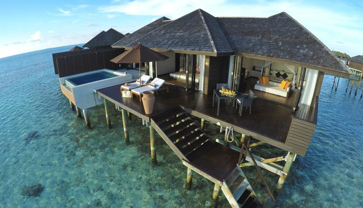 10 Most Luxury Resorts To Visit in The World - lifeberrys.com