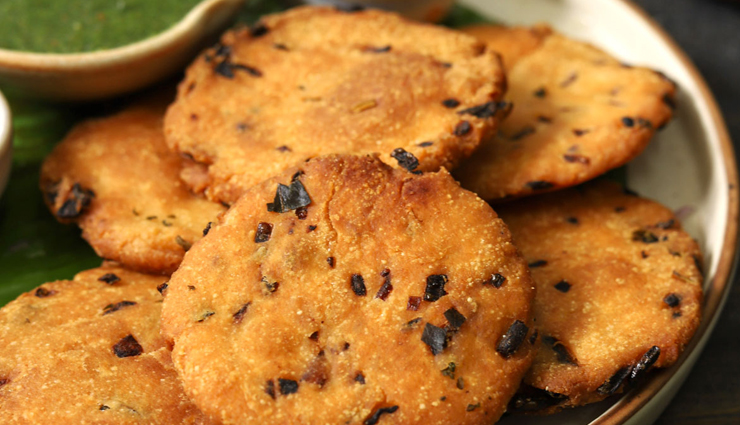 Recipe- Bangalore Style Maddur Vada - lifeberrys.com