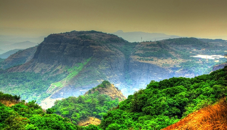 6 Amazing Places You Must Explore in Maharashtra - lifeberrys.com