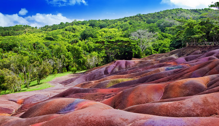 6 Best Places To Visit in Mauritius - lifeberrys.com