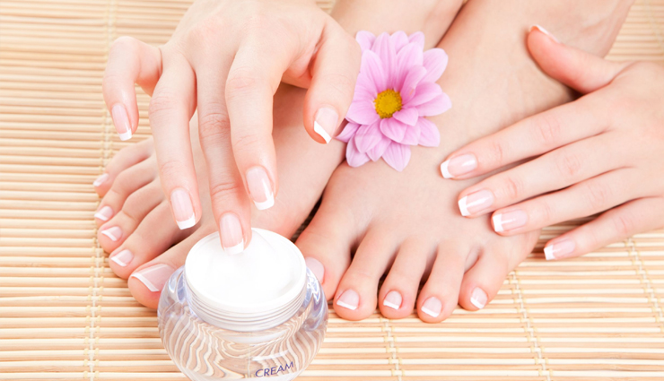 Step by Step Ways To Clean Your Feet - lifeberrys.com