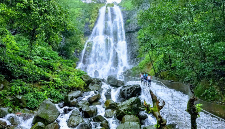 These Places in Maharashtra are a Must Visit During Monsoon - lifeberrys.com