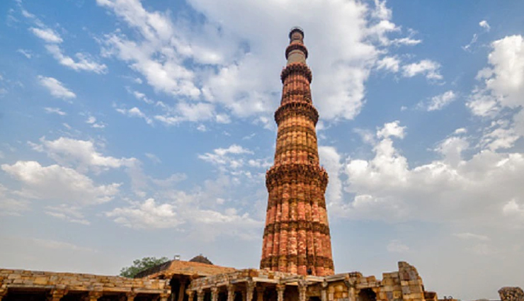 6 Most Famous Monuments To Visit in India - lifeberrys.com