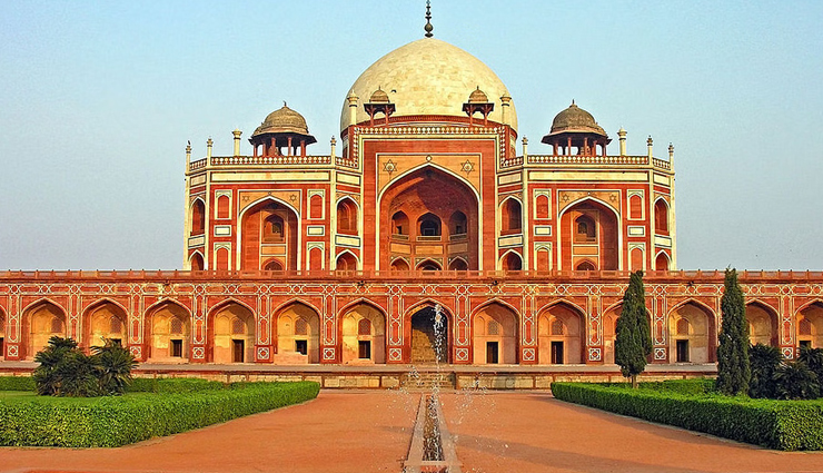 6 Most Famous Monuments To Visit in India - lifeberrys.com