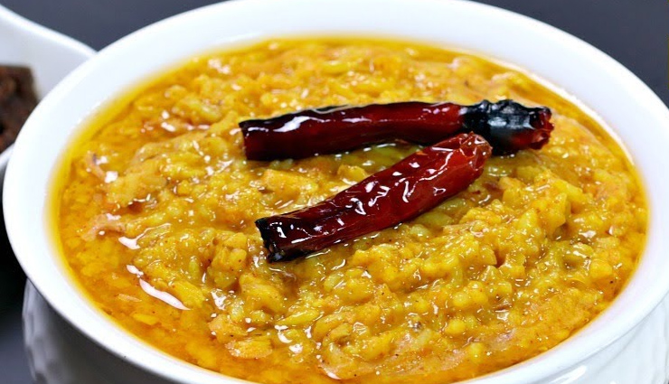 Recipe- Healthy To Eat Vegan Moong Dal Masala Khichdi - lifeberrys.com