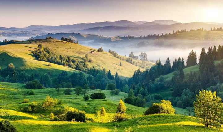 5 Natural Places You Must Visit in India - lifeberrys.com